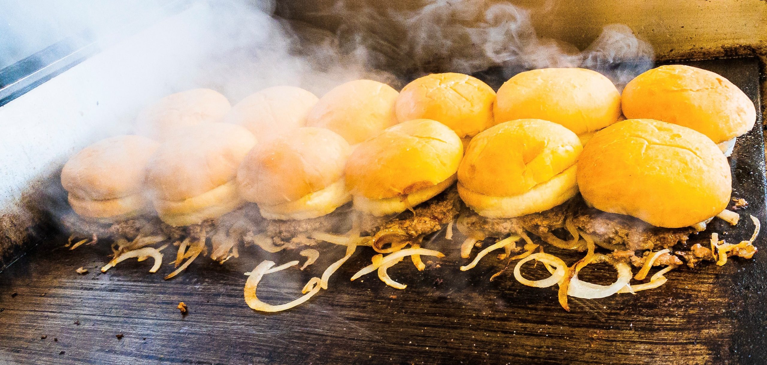 Motz's Burgers – Famous 100% Fresh Beef Sliders!